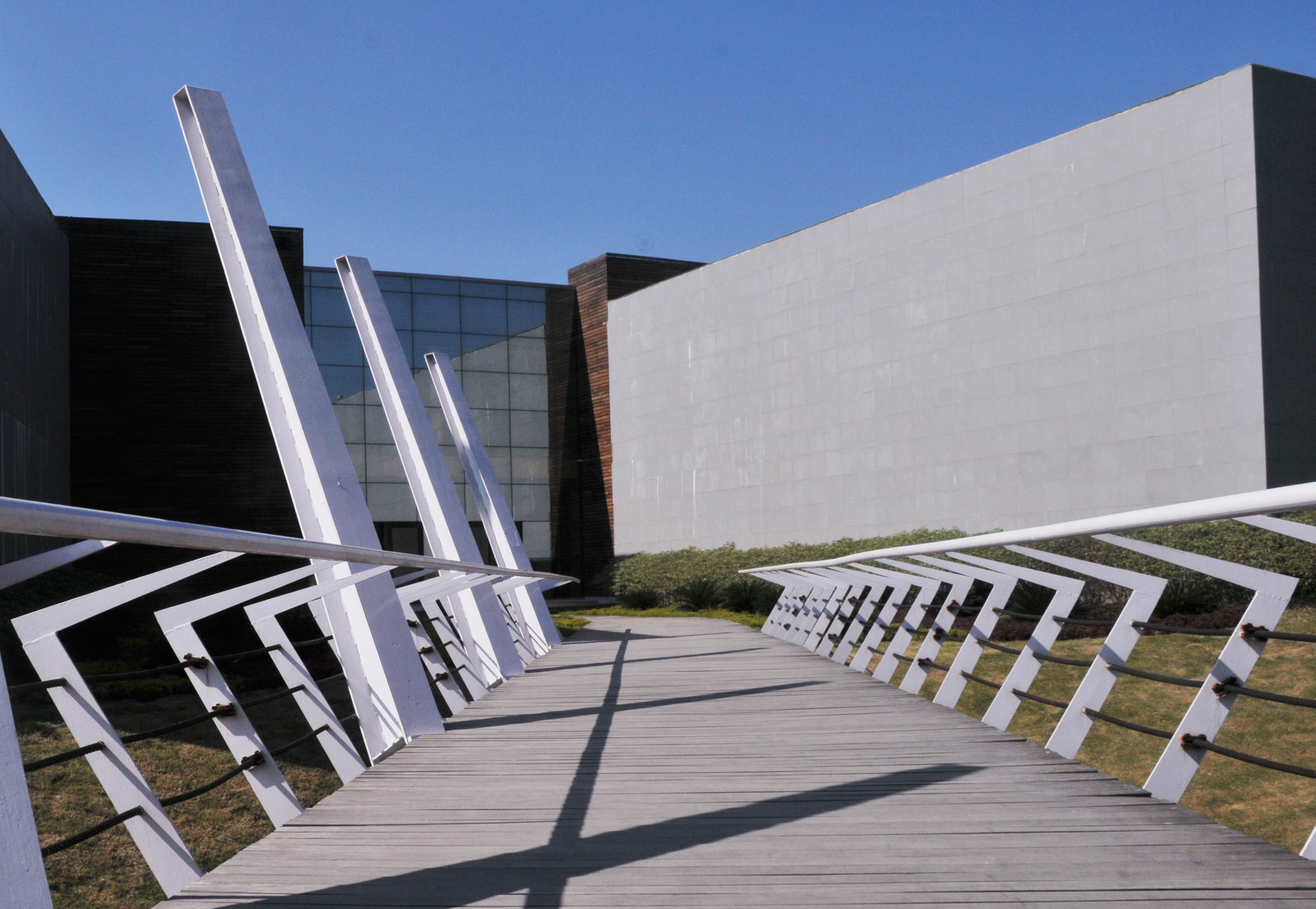 entrance bridge - Structural Engineering Design Company